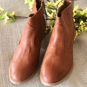 Universal Thread | Shoes | Universal Thread Cognac Western Ankle Boots ...